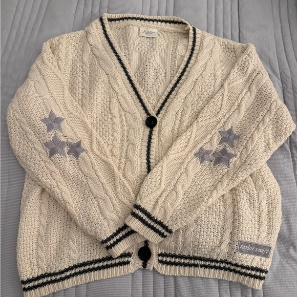Taylor Swift | Sweaters | Authentic Taylor Swift Folklore Cardigan ...